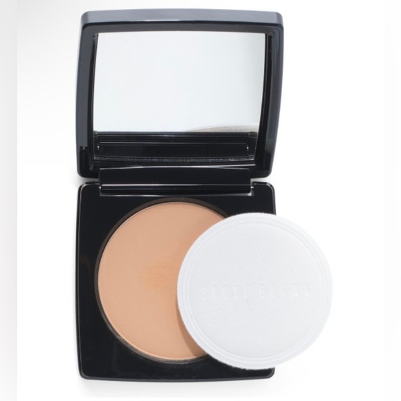 Bobbi Brown | Makeup | Bobbi Brown Sheer Finished Pressed Powder Soft ...